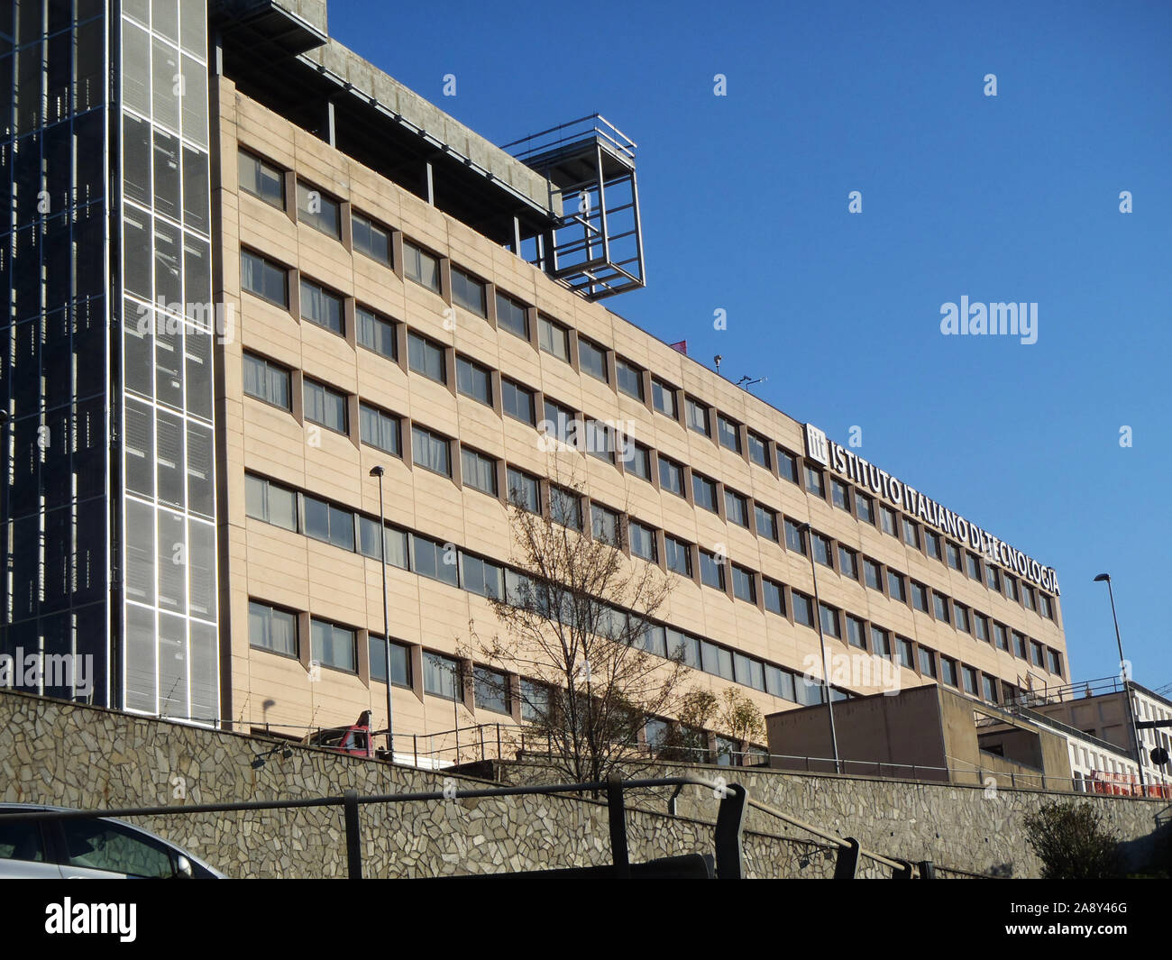 Ministry of education building italy hi-res stock photography and ...