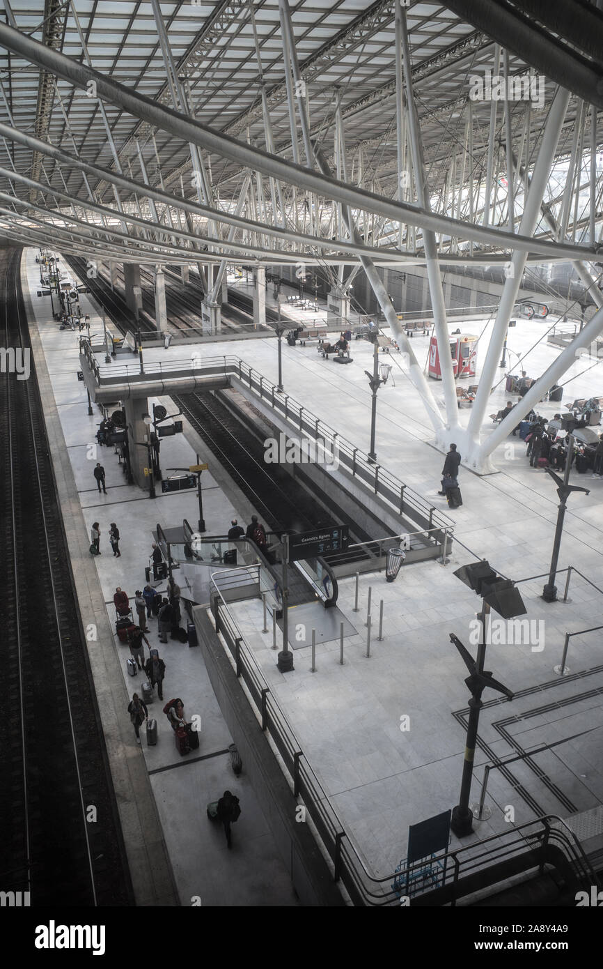 PARIS AIRPORT - ROISSY CHARLES DE GAULLE AIRPORT - ROISSY AIRPORT ...