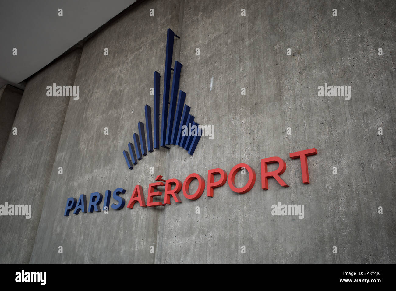 PARIS AIRPORT - ROISSY CHARLES DE GAULLE AIRPORT - ROISSY AIRPORT ...