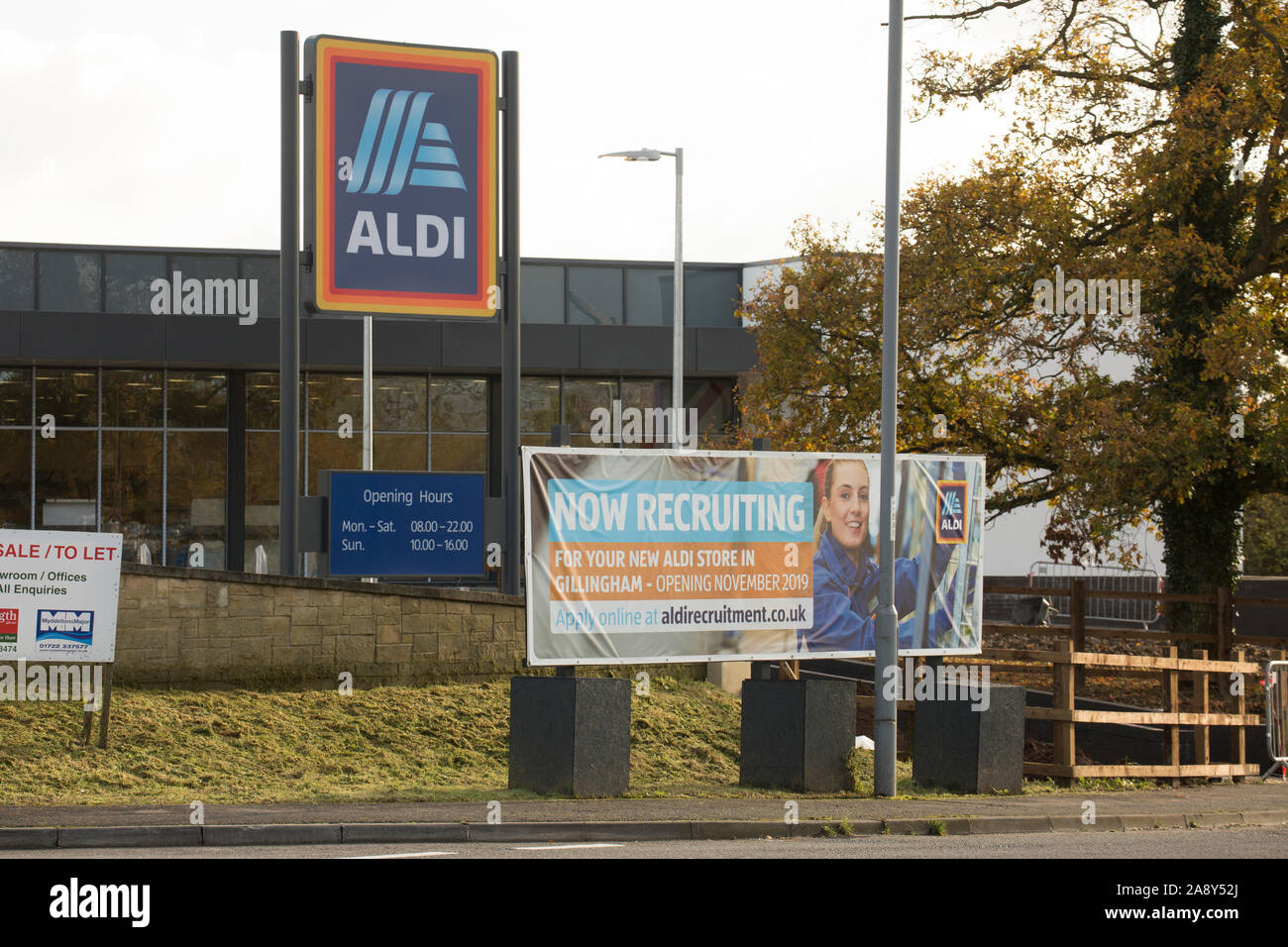 New aldi store hi-res stock photography and images - Alamy