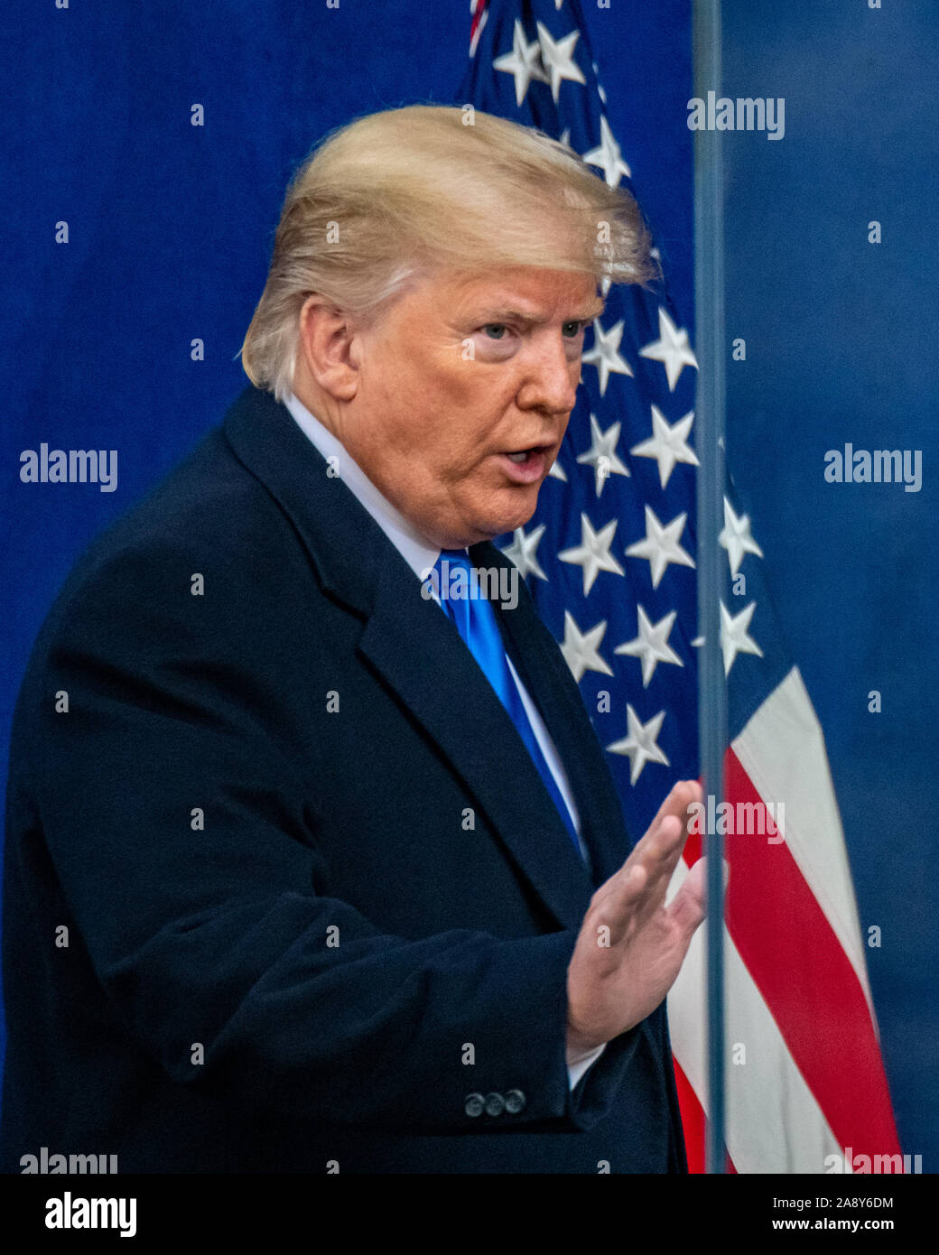 Us president addressing military forces hi-res stock photography and ...