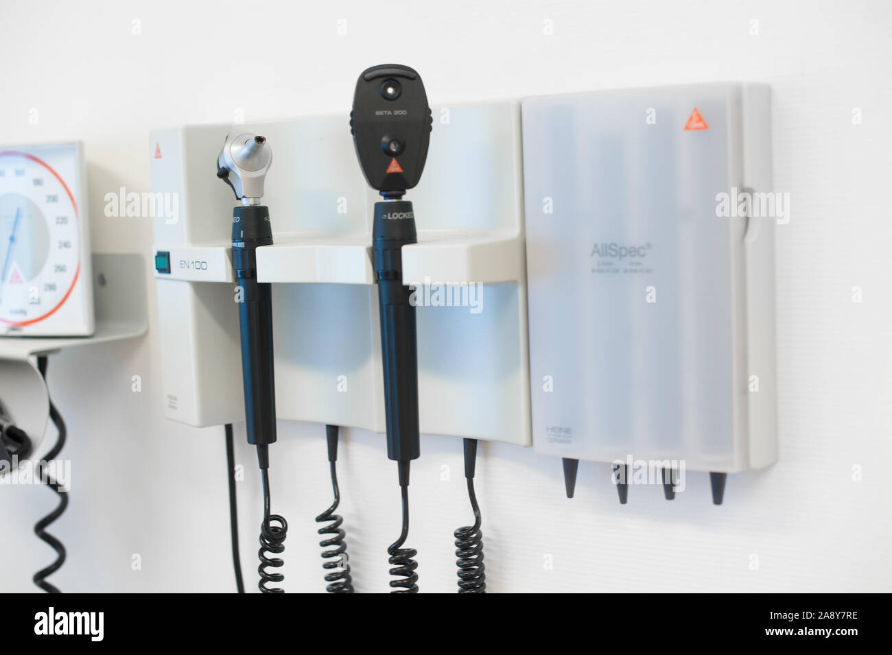 Hearing test hi-res stock photography and images - Alamy