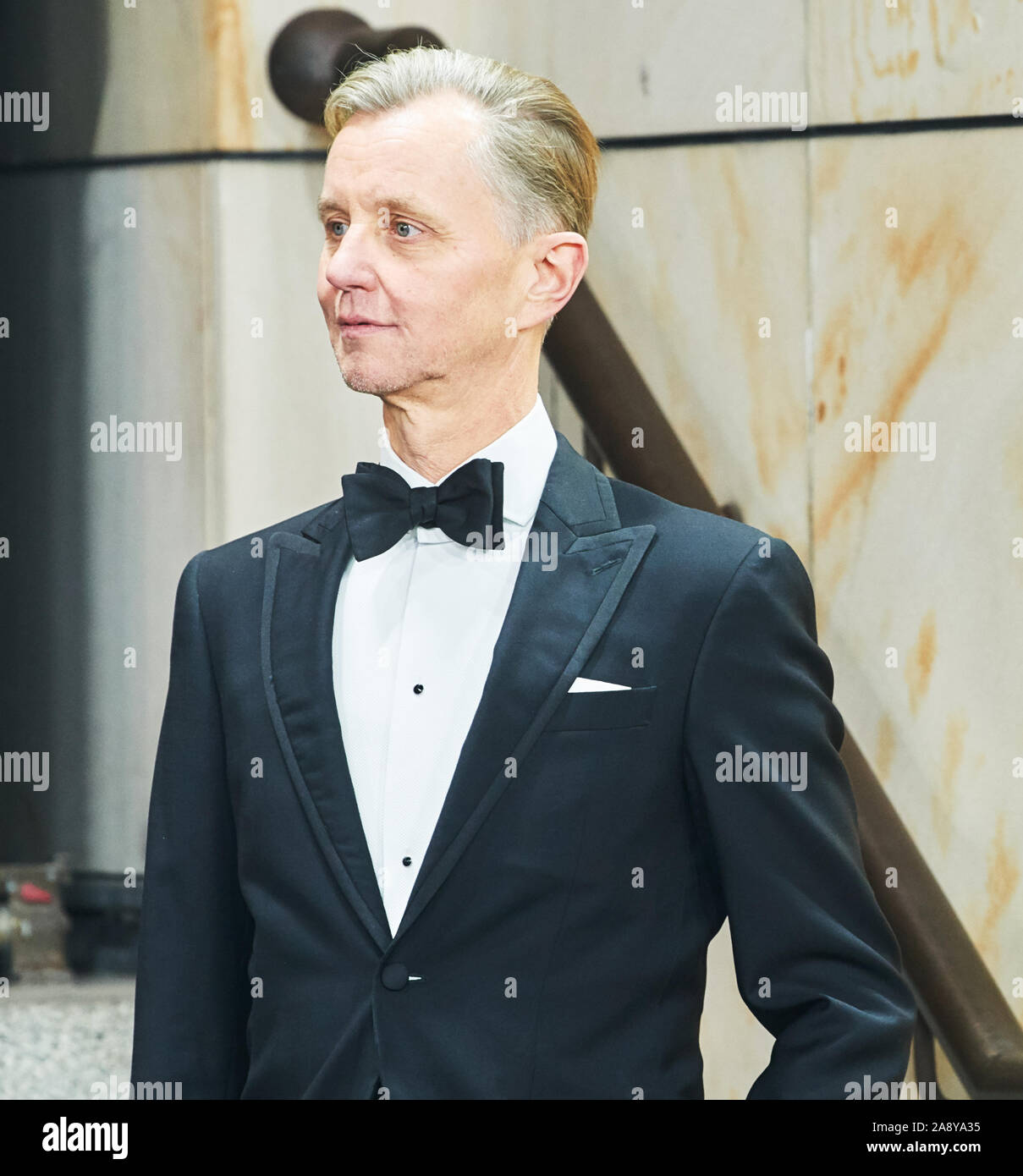 Berlin, Germany. 08th Nov, 2019. Singer Max Raabe comes to the gala ...