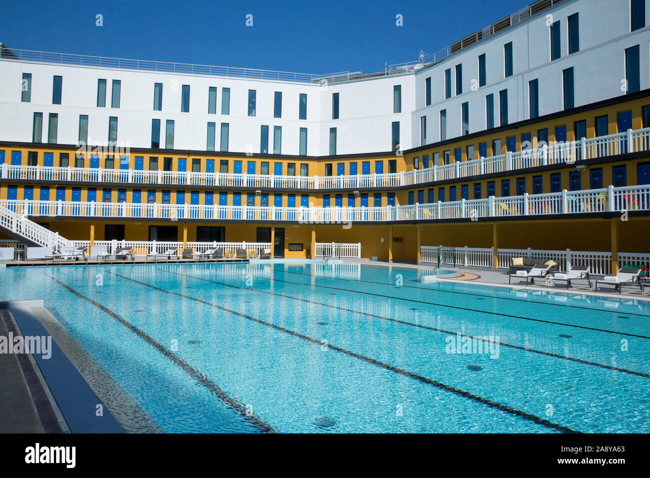 PISCINE MOLITOR, PARIS Stock Photo - Alamy