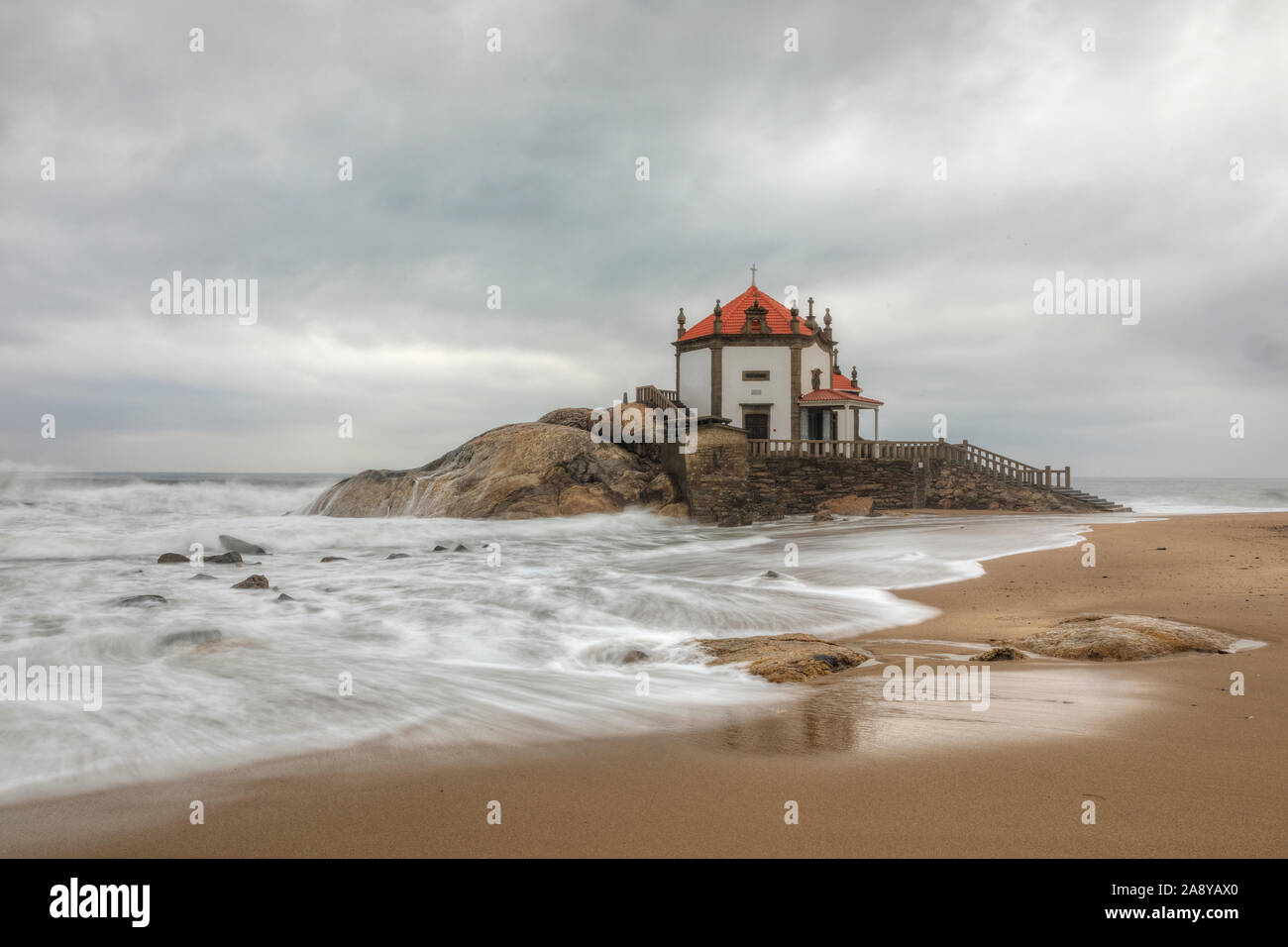 Praia da miramar hi-res stock photography and images - Alamy