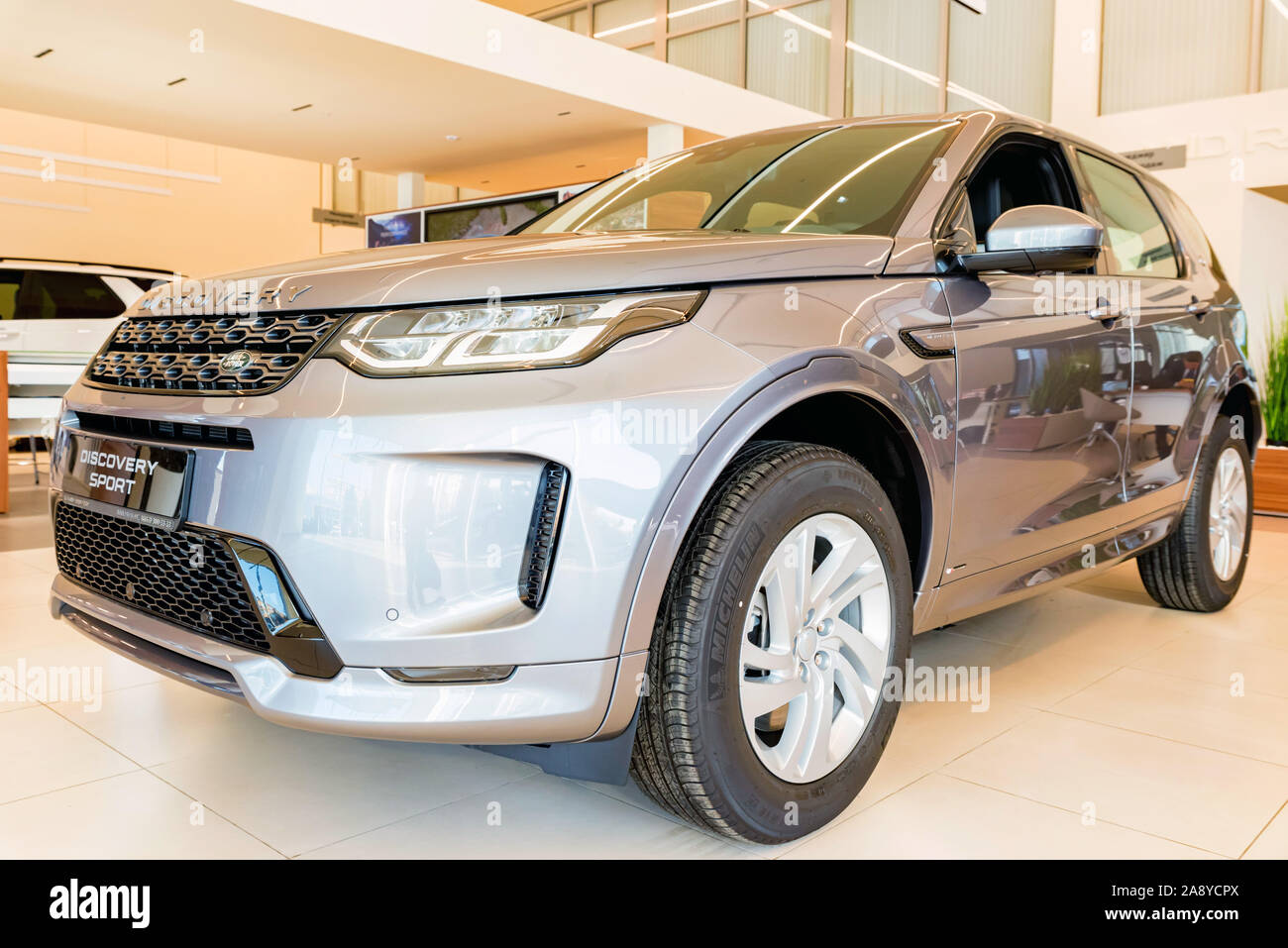 Land rover discovery dashboard hi-res stock photography and images - Alamy