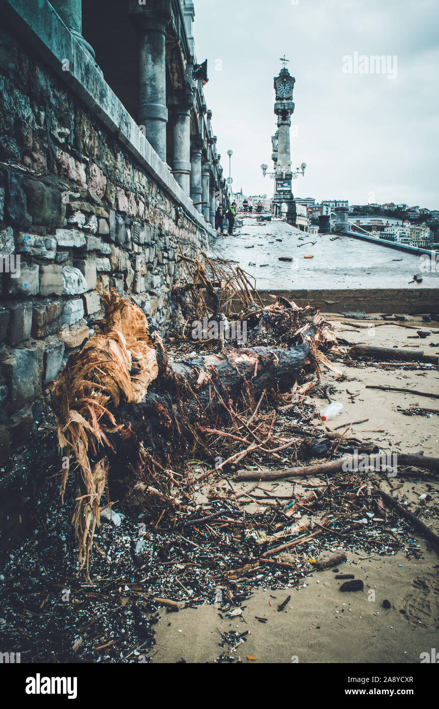 Destruction remains high tide hi-res stock photography and images - Alamy