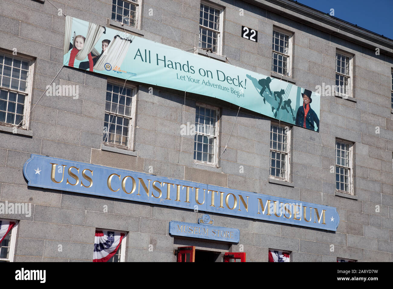 Uss constitution hi-res stock photography and images - Alamy