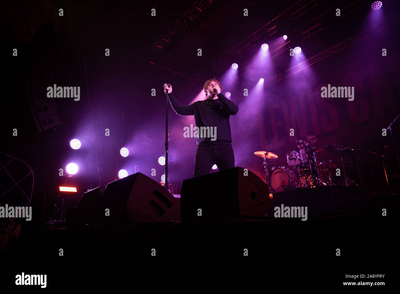 Oslo, Norway. 11th Nov, 2019. The Scottish singer and songwriter Lewis ...