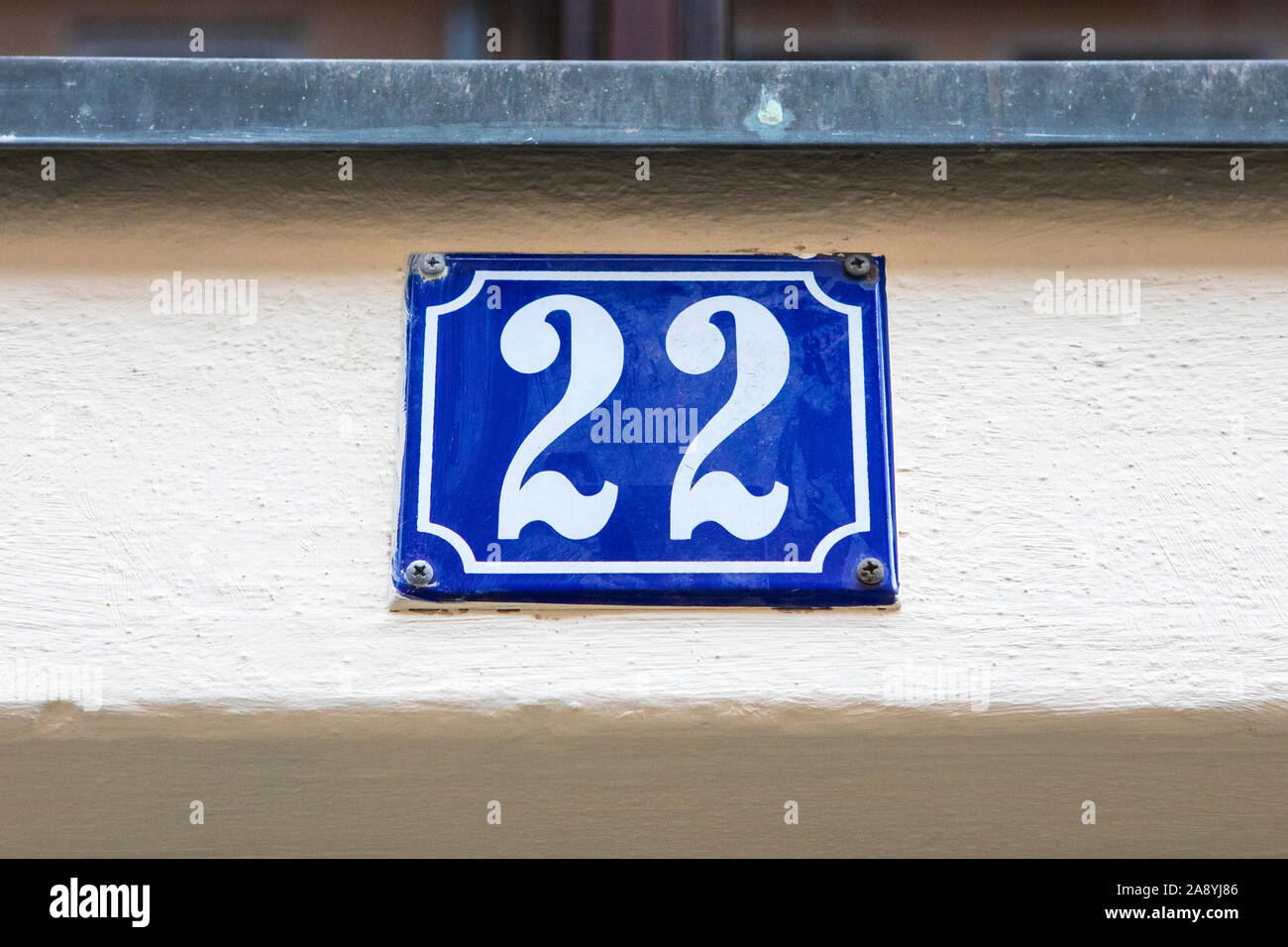 House number 22 sign hi-res stock photography and images - Alamy