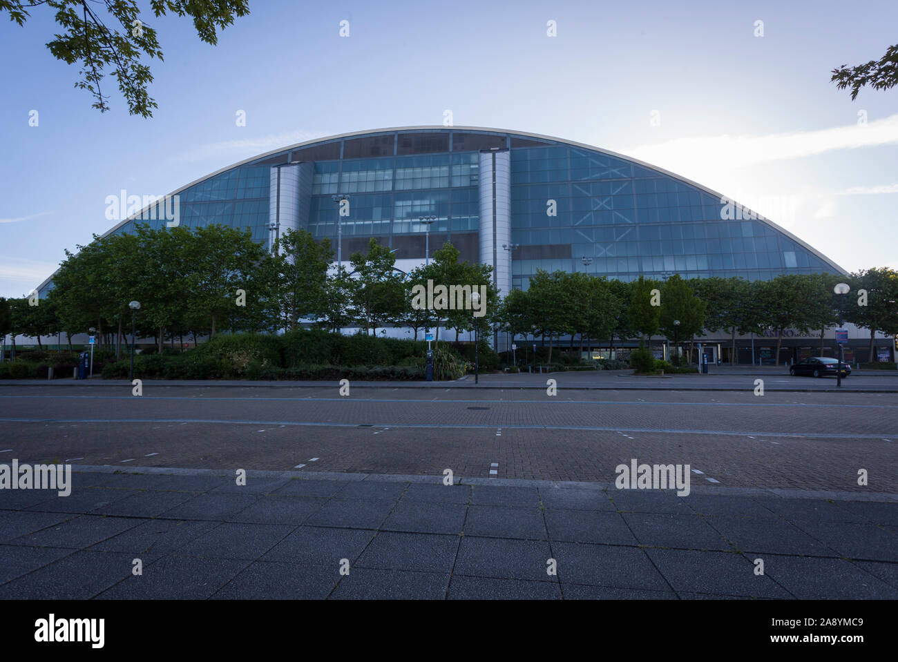 Milton keynes snow centre hi-res stock photography and images - Alamy