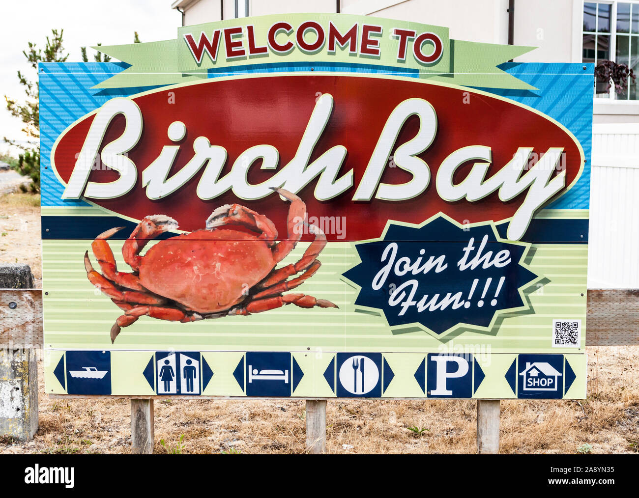 A small billboard type sign in Birch Bay, Washington welcoming visitors ...