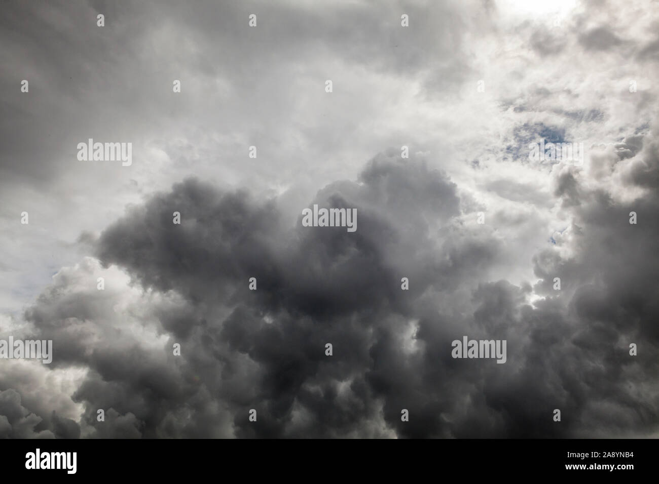 Threatening to storm hi-res stock photography and images - Alamy