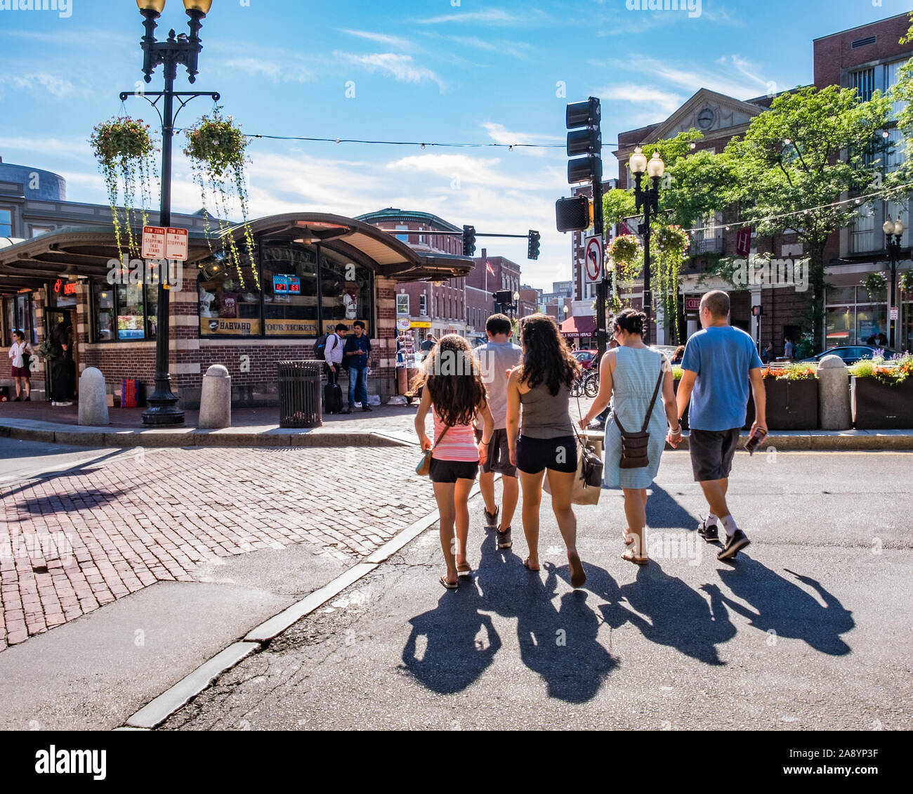 Crossing square hi-res stock photography and images - Alamy