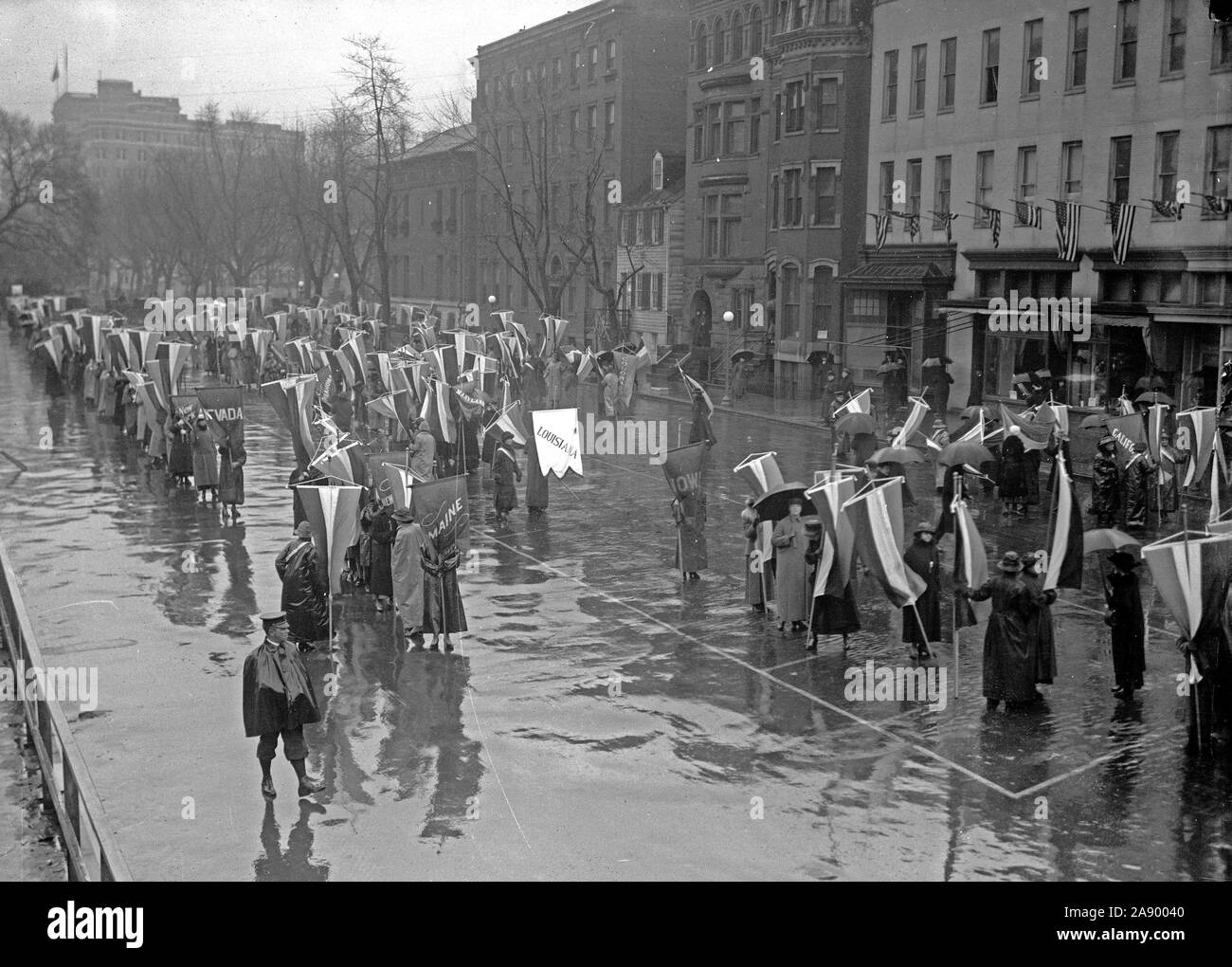 1900s suffragettes Black and White Stock Photos & Images - Alamy