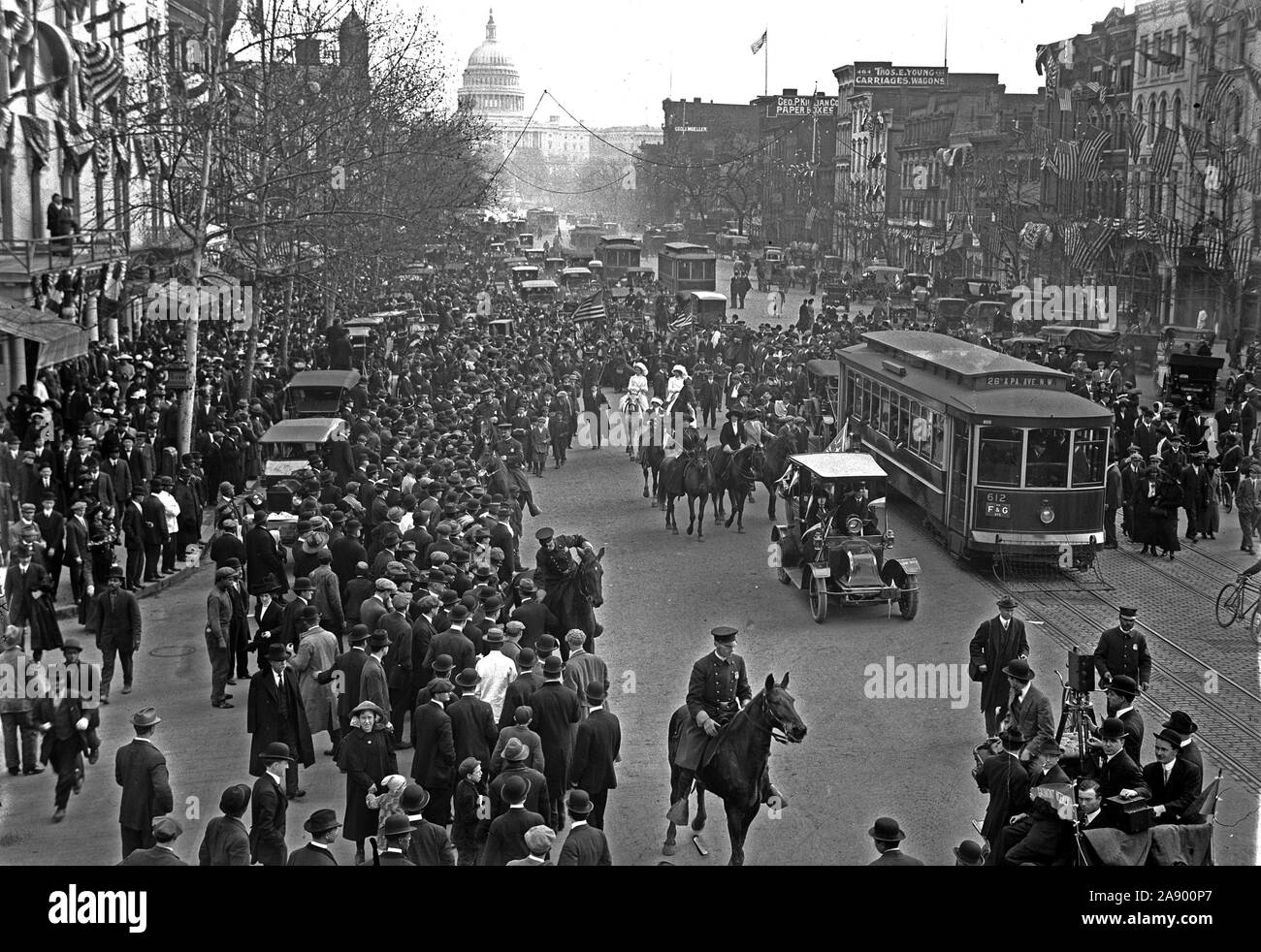 Women's suffrage movement 1913 hi-res stock photography and images - Alamy
