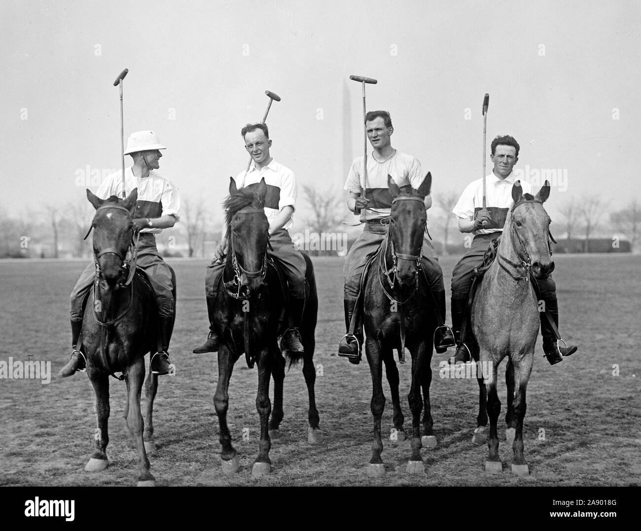 Early 1900s polo players hi-res stock photography and images - Alamy