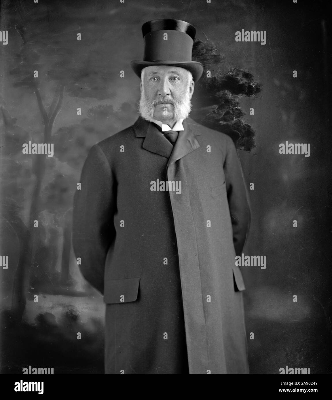 Rear Admiral Thomas Oliver Selfridge Jr. ca. 1905-1924 Stock Photo - Alamy