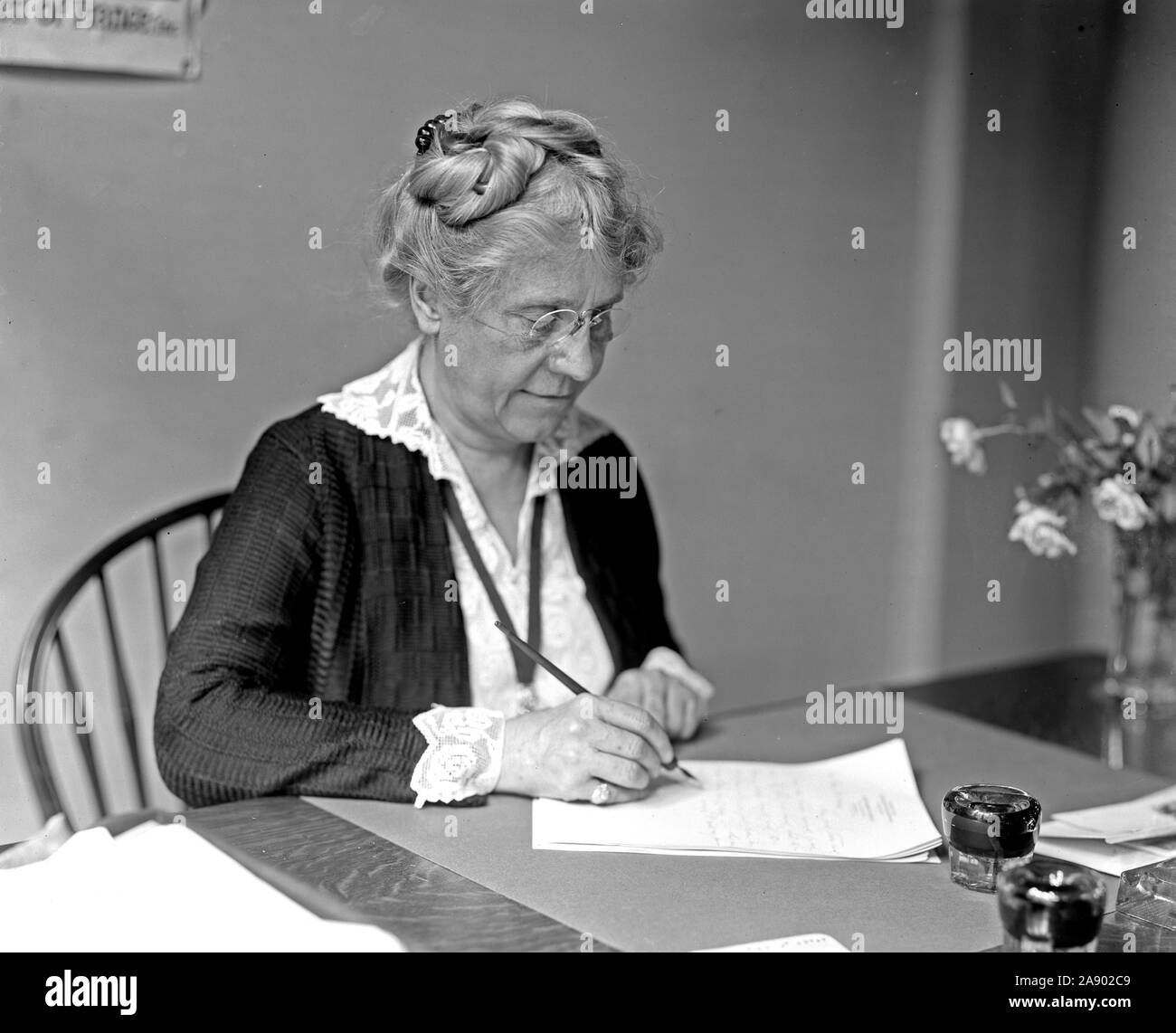 Miss Olive Davis ca. 1905-1945 Stock Photo - Alamy