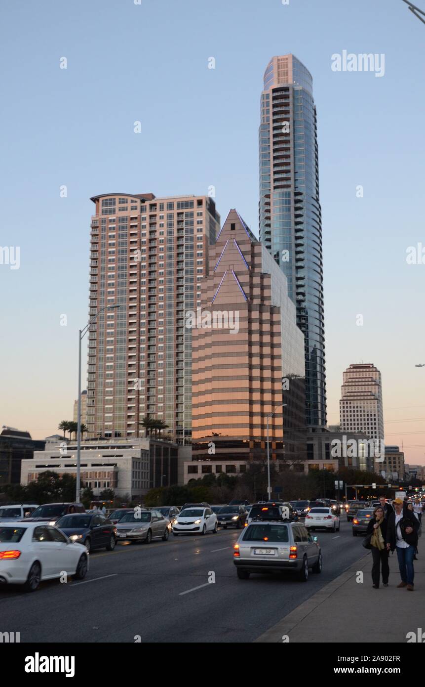 Skyscraper buildings hi-res stock photography and images - Alamy