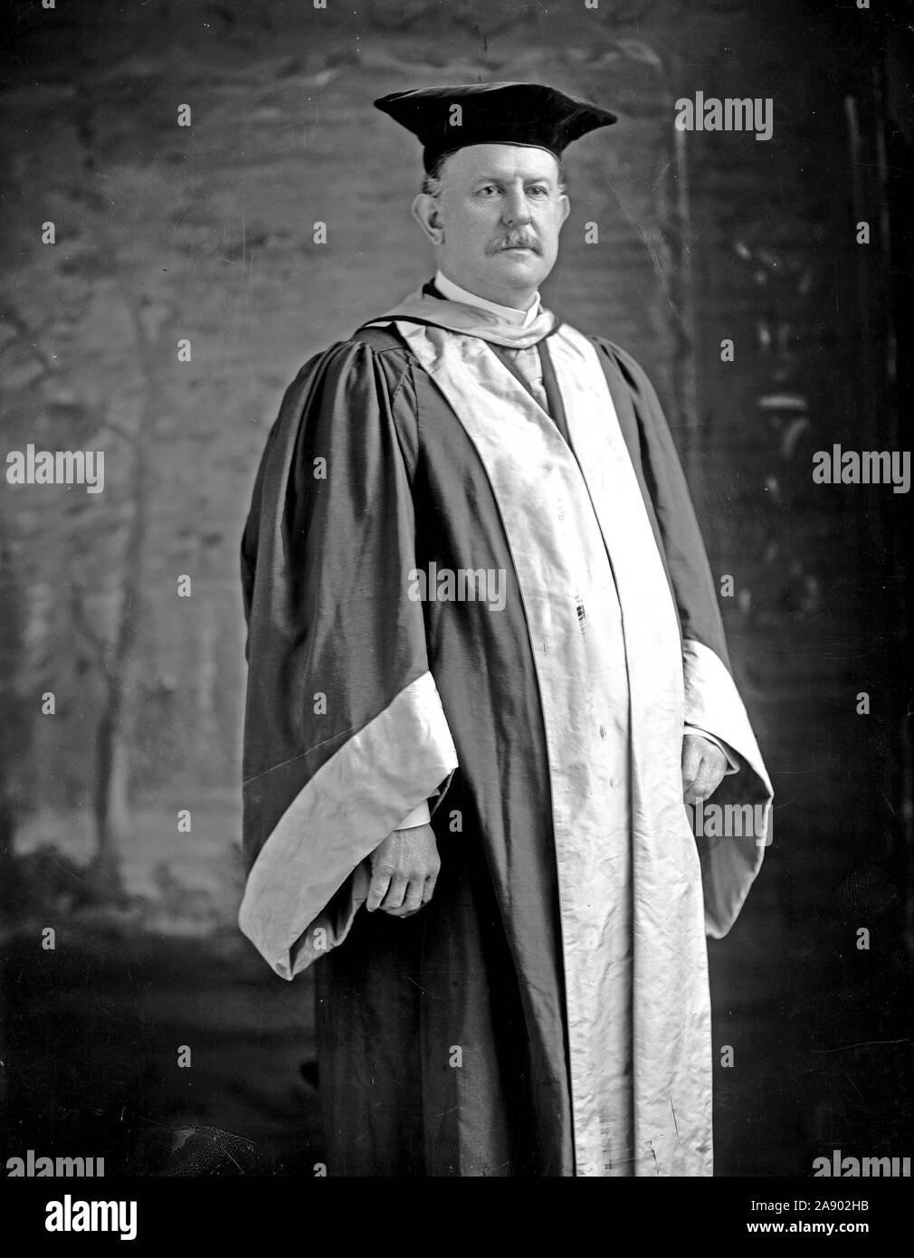 Archival authors hi-res stock photography and images - Alamy