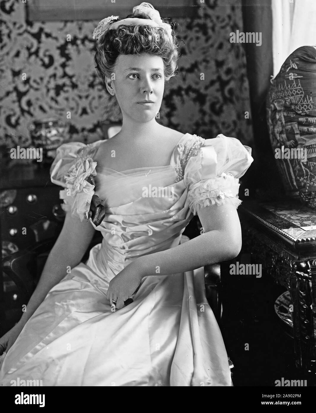Lady helen hi-res stock photography and images - Alamy