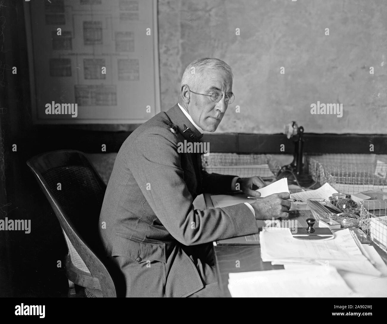 Lt. Colonel George Shields ca. 1910-1920 Stock Photo - Alamy