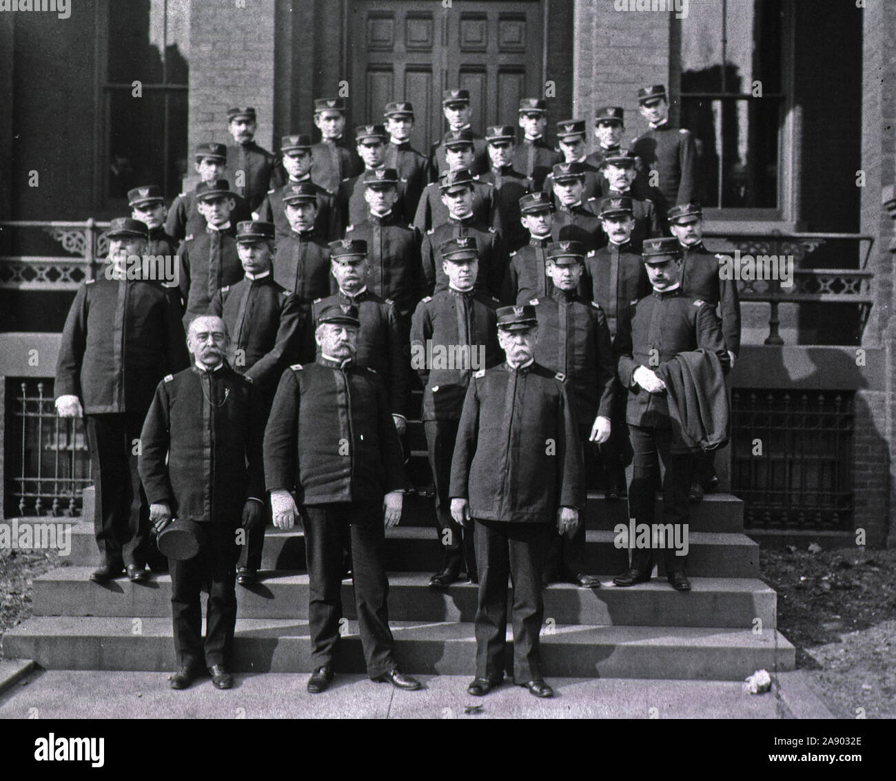 1900's medical students hi-res stock photography and images - Alamy