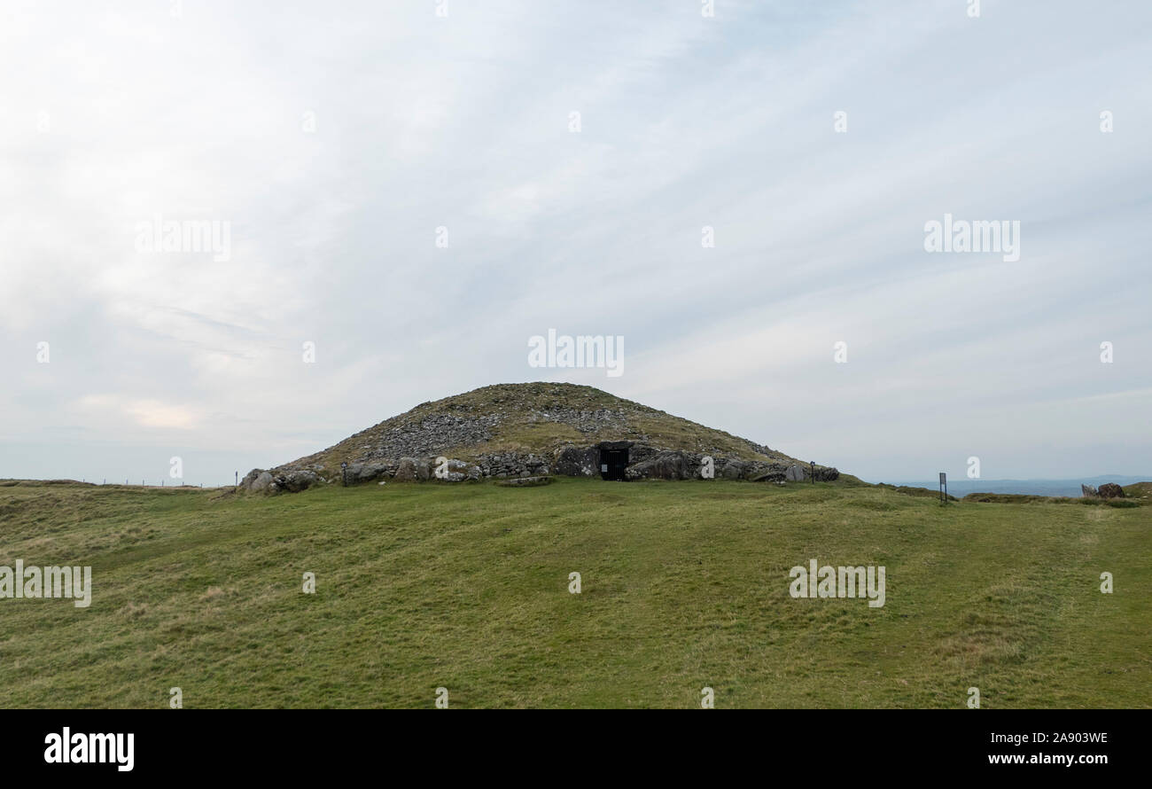 Cairn T in Loughcrew County Meath Ireland Stock Photo - Alamy