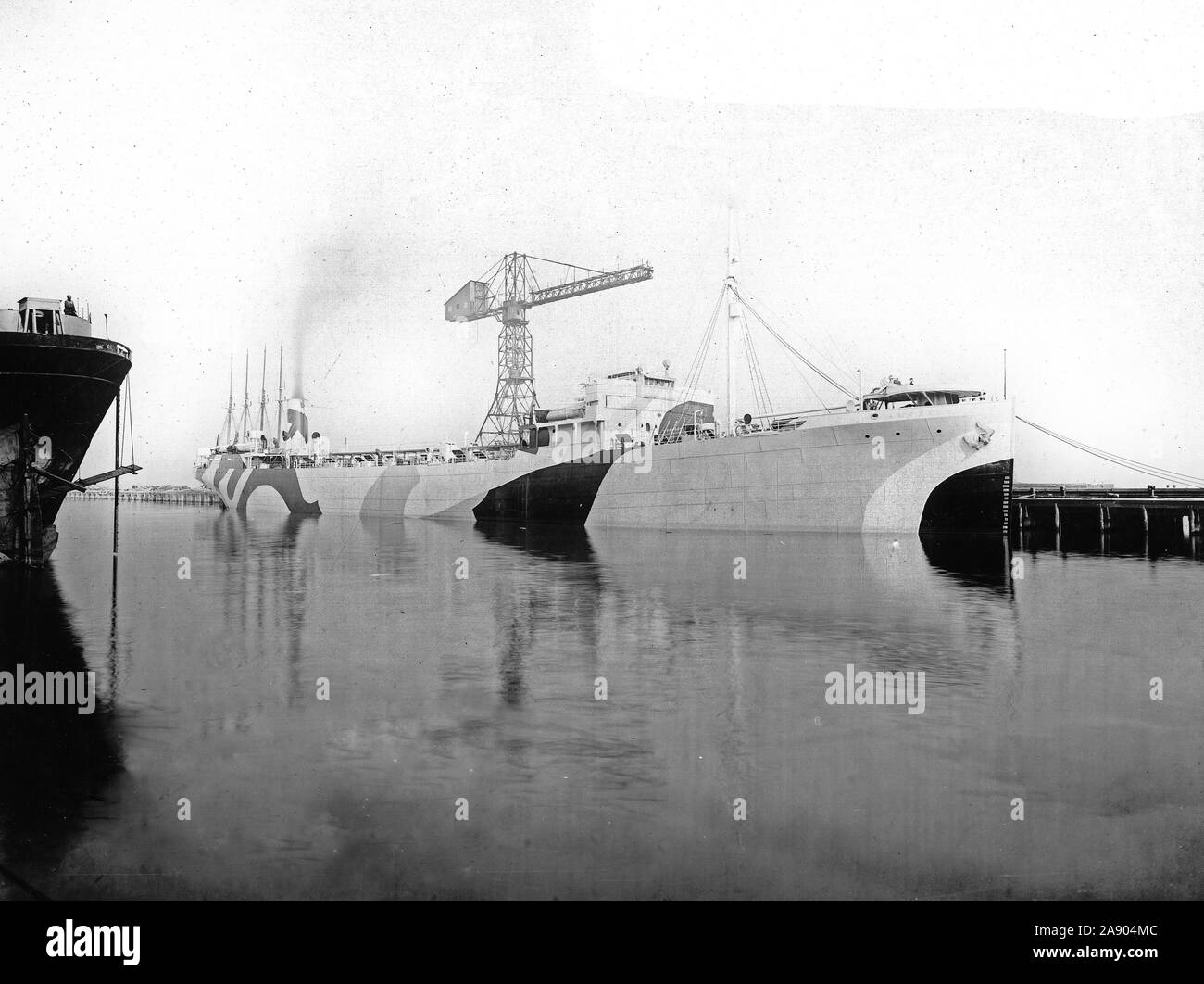 Camouflaged oil tanker 1918 hi-res stock photography and images - Alamy