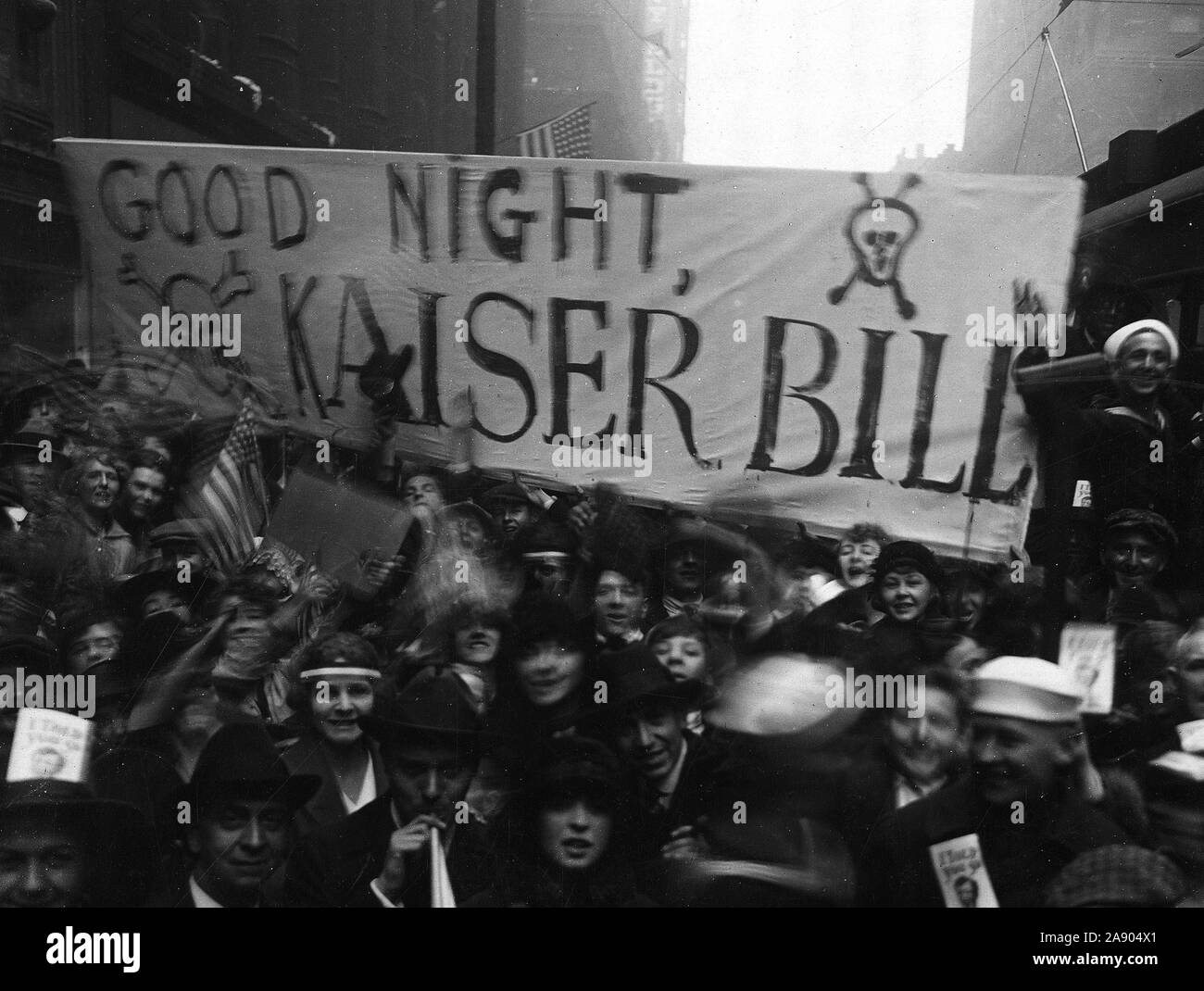 Chicago peace celebrations hi-res stock photography and images - Alamy