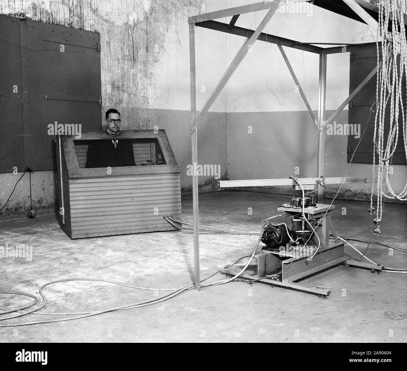 Buired alive in a box hi-res stock photography and images - Alamy