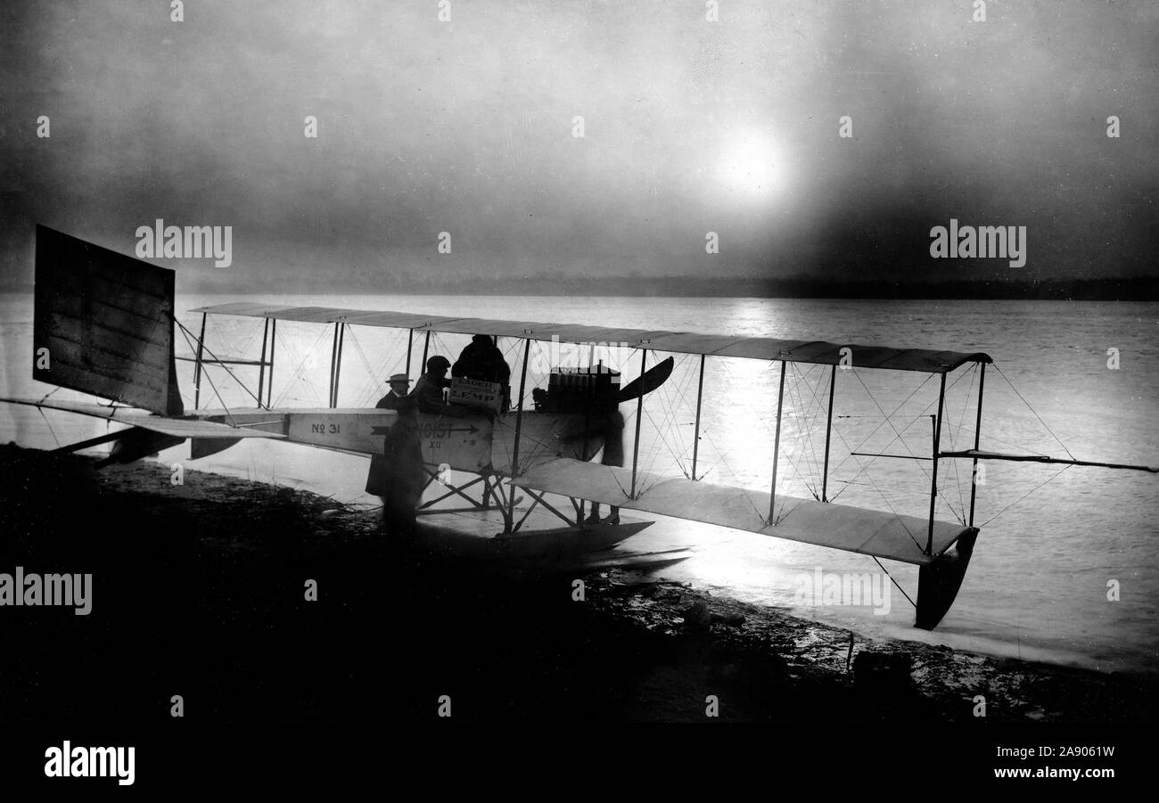 Early hydroplane Black and White Stock Photos & Images - Alamy