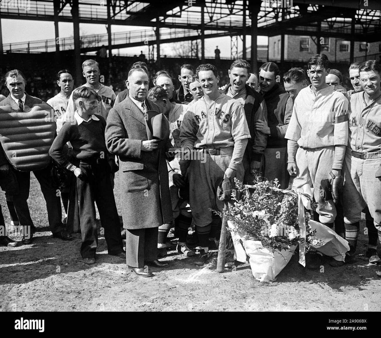 1930s baseball players hi-res stock photography and images - Alamy