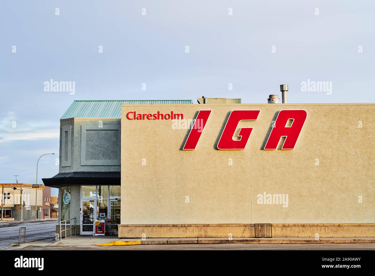 Small town grocery store hi-res stock photography and images - Alamy