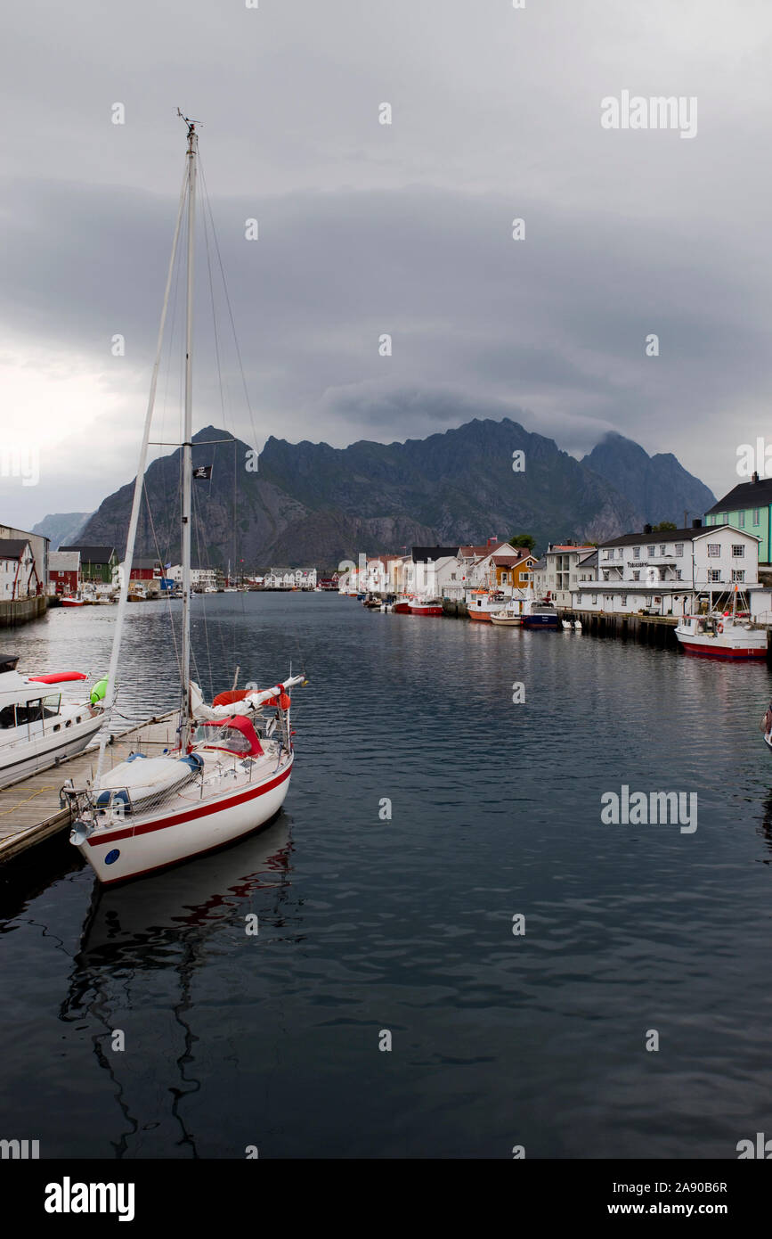 Henningsvær, Lofoten, Noway Stock Photo - Alamy