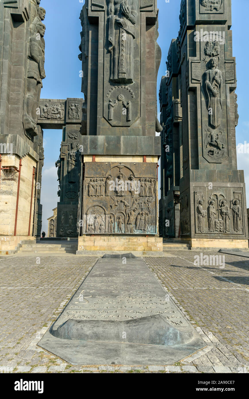 The History of Georgia Monument, located near Tbilisi Sea, was created ...
