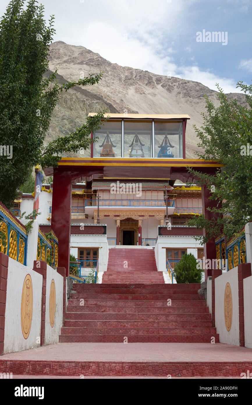 Sumur ladakh hi-res stock photography and images - Alamy