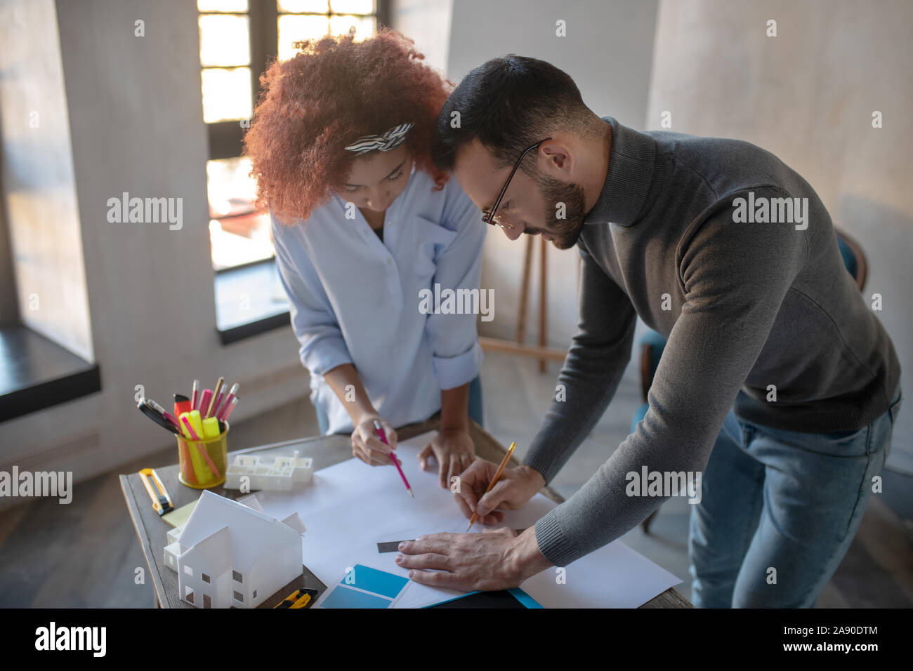 Teaching drawing hi-res stock photography and images - Alamy