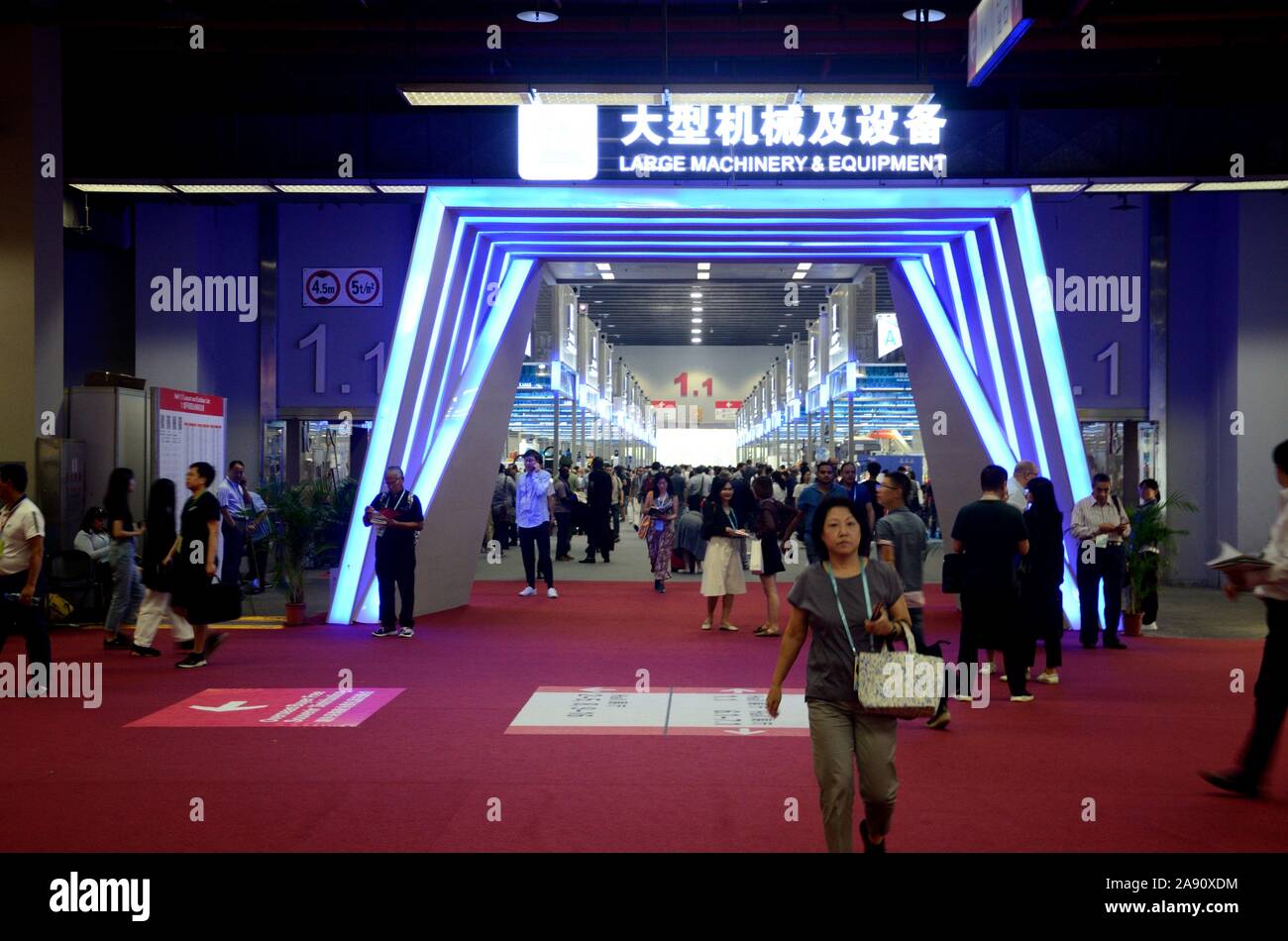 Exhibition canton fair hi-res stock photography and images - Alamy