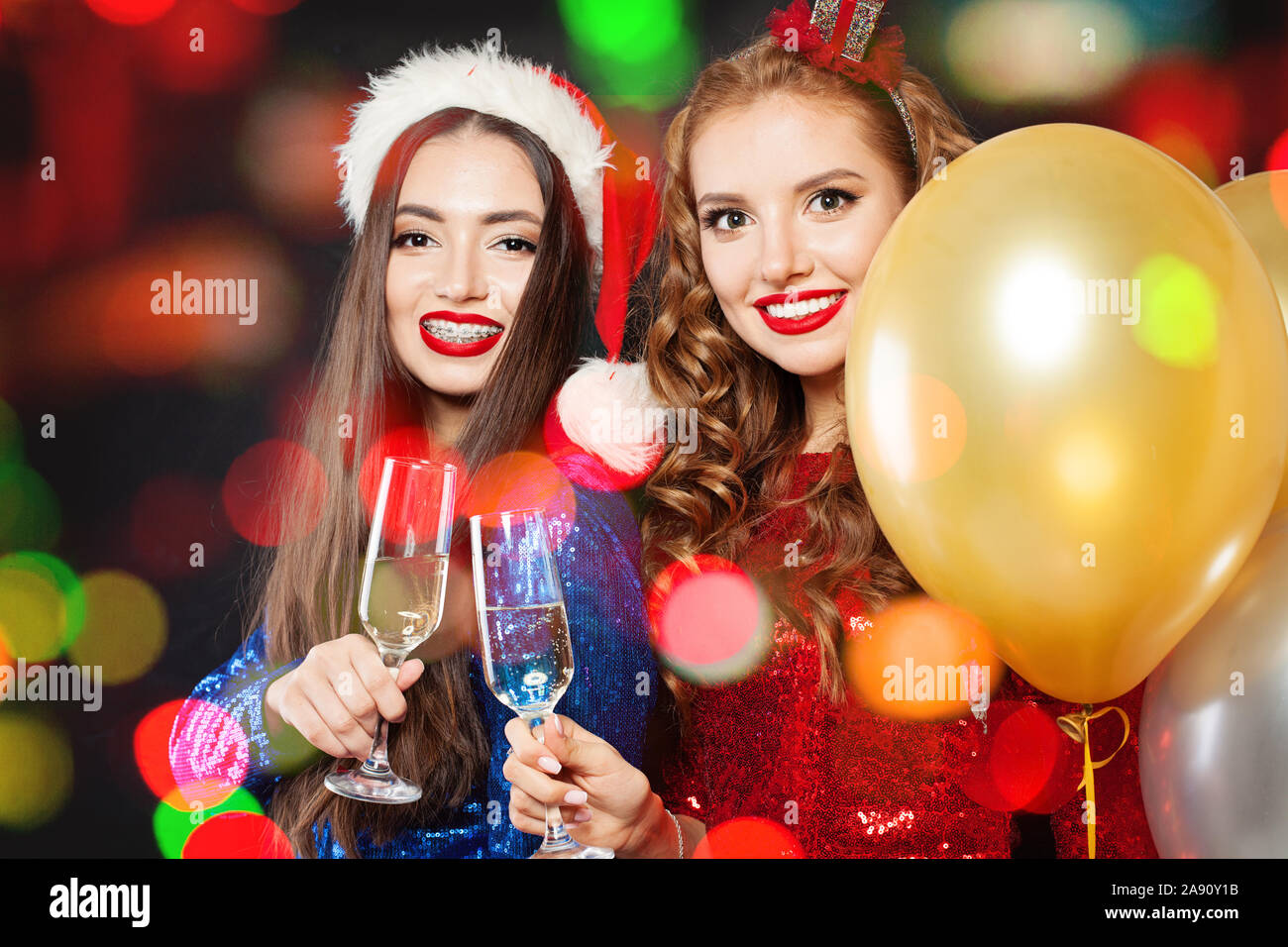 Party girls and xmas hi-res stock photography and images - Alamy
