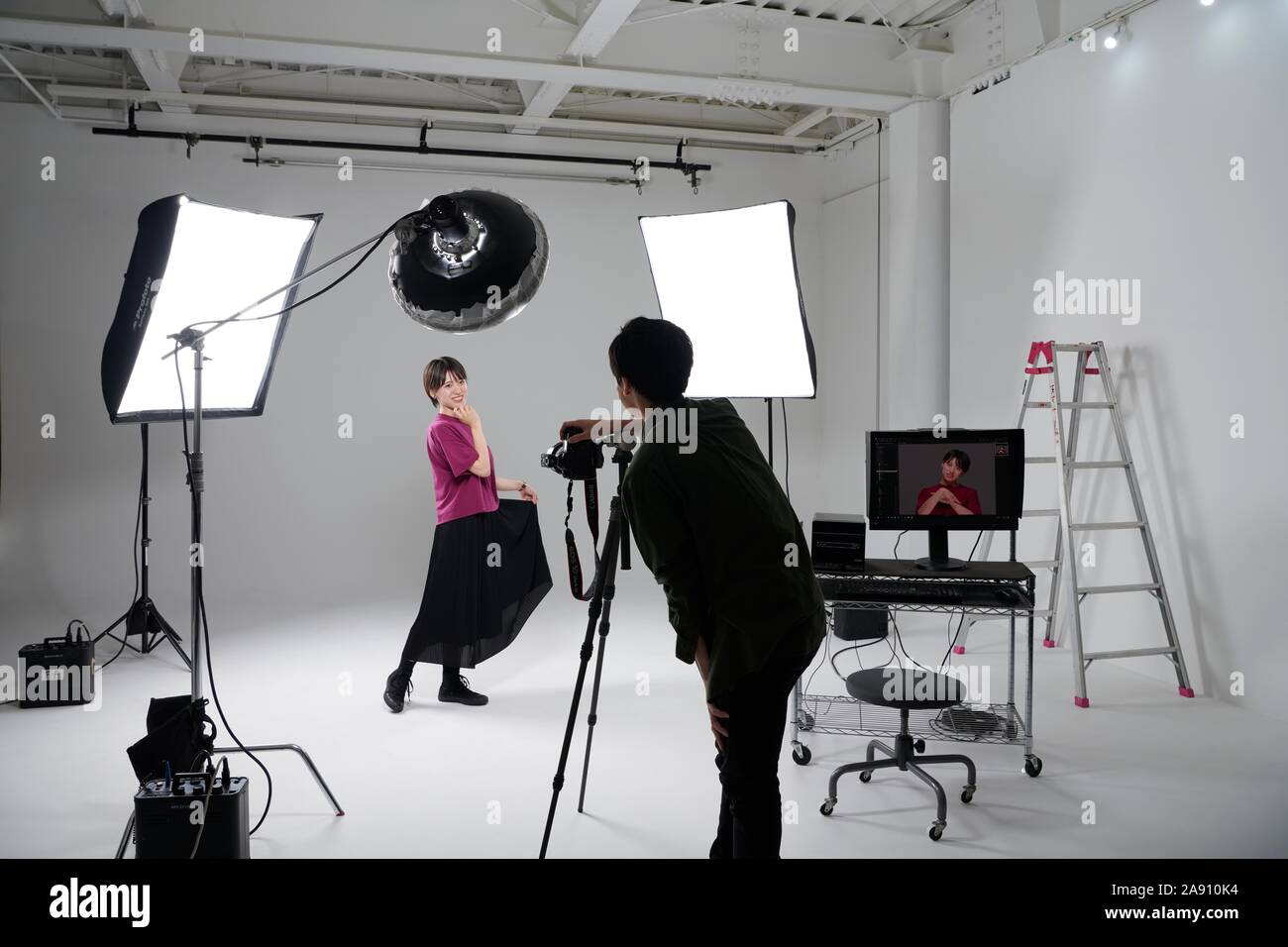 Model photo shoot in a studio Stock Photo - Alamy