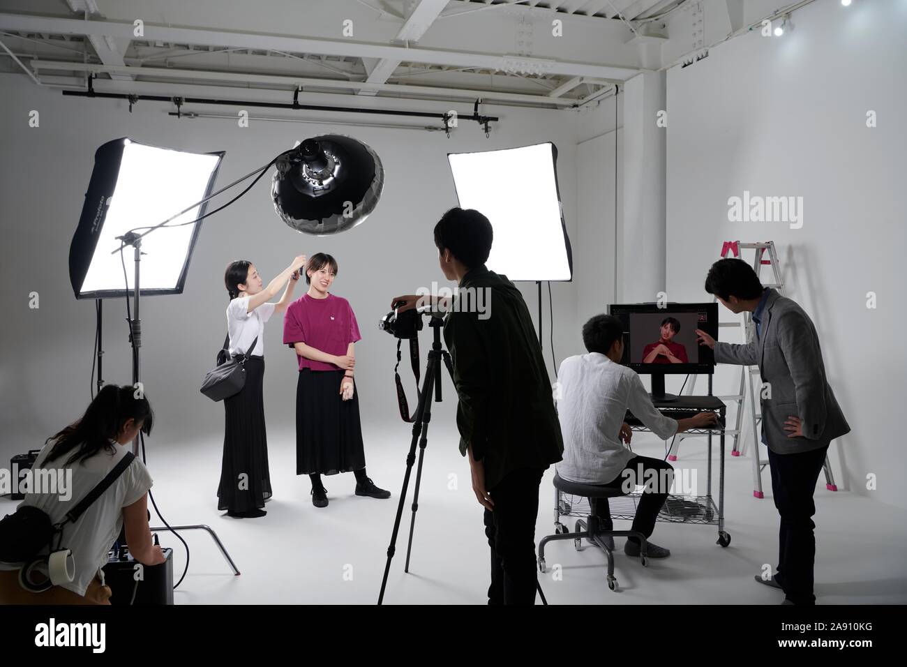 Model photo shoot in a studio Stock Photo - Alamy