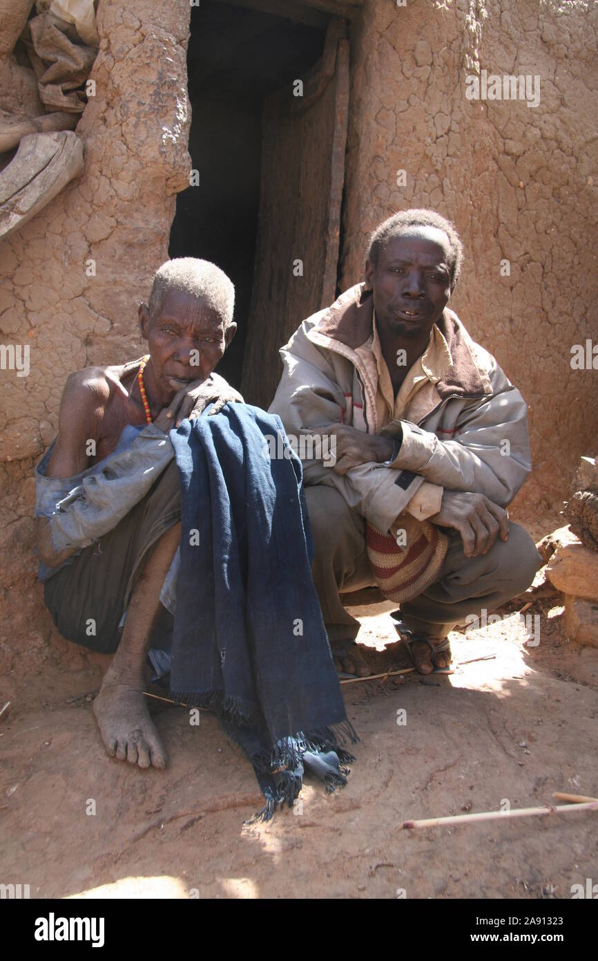 Dogon country : village of Pelou (plateau Stock Photo - Alamy