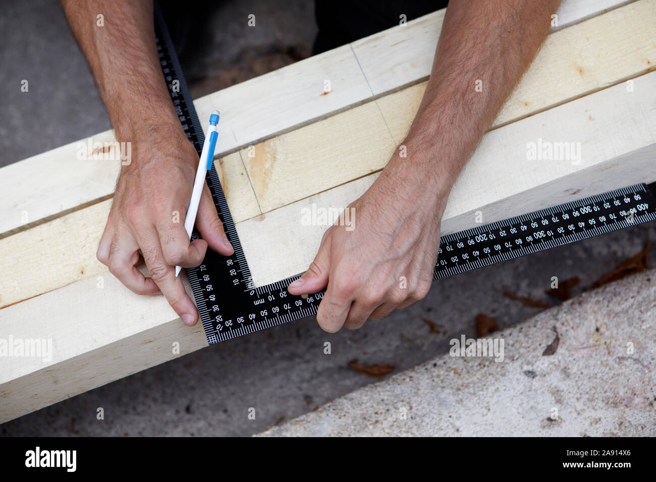 Measuring plank hi-res stock photography and images - Alamy