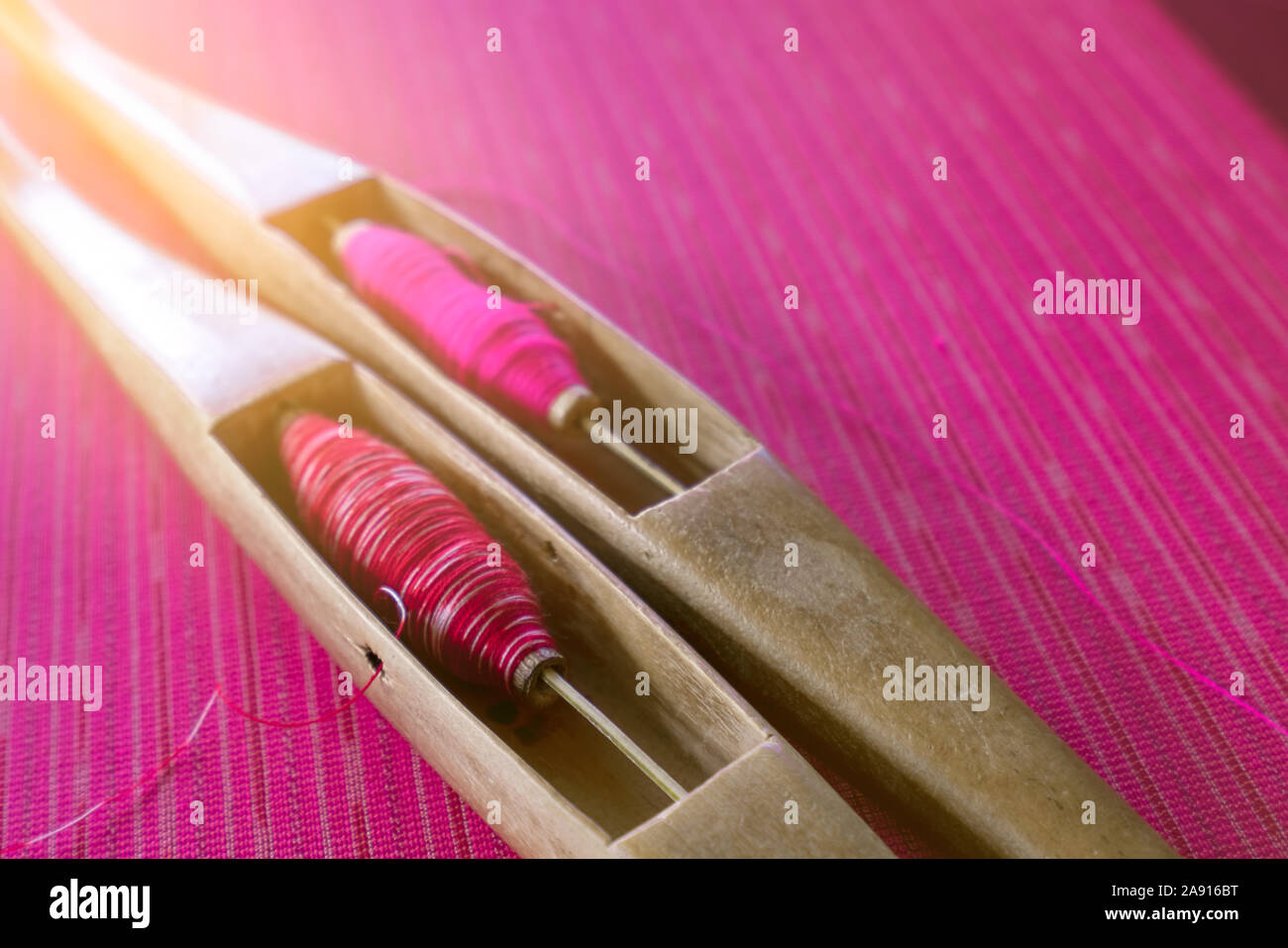 Weaving shuttle hi-res stock photography and images - Alamy