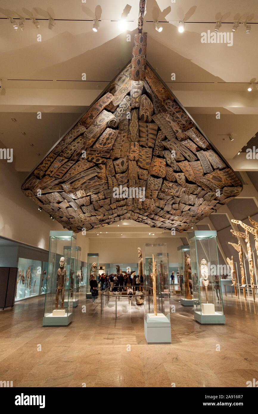 Oceania display at the metropolitan Museum Of Art, Fifth Avenue, New ...