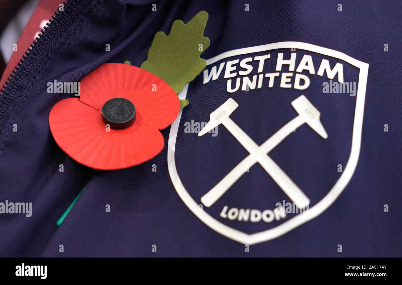 A detailed view of Manuel Pellegrini's poppy and team logo Stock Photo ...