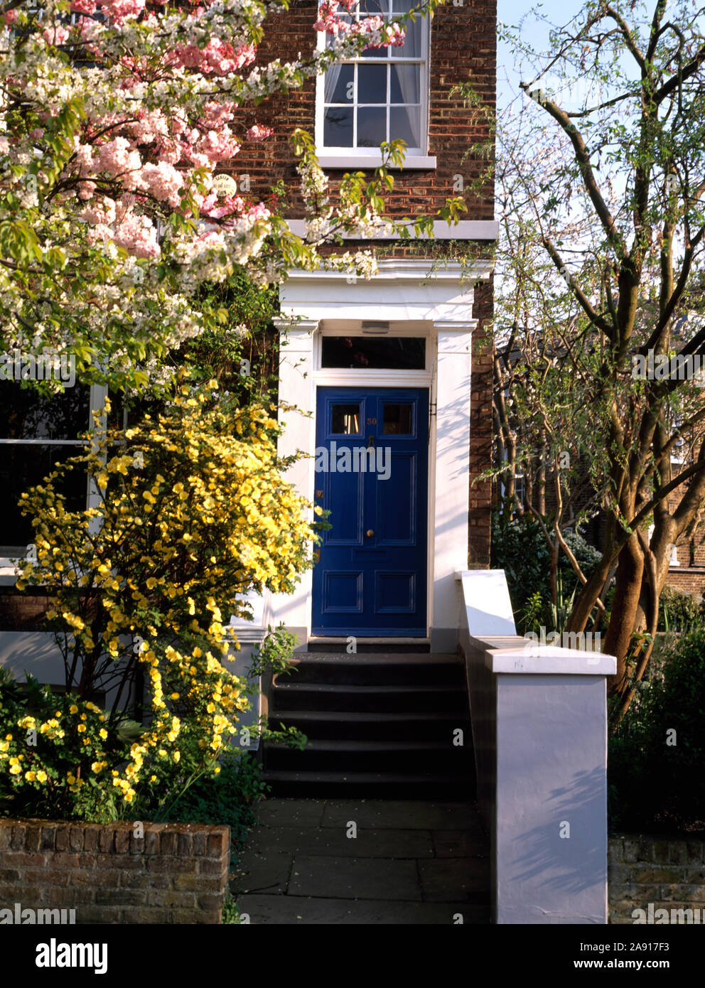 Exterior of house in London UK Stock Photo - Alamy