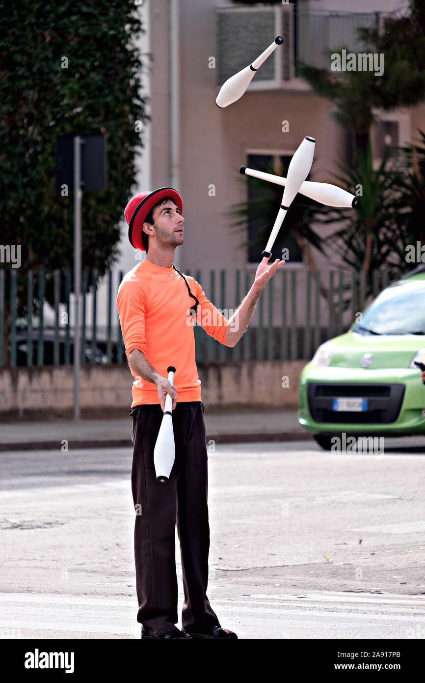 Street Performer Juggler High Resolution Stock Photography and Images ...